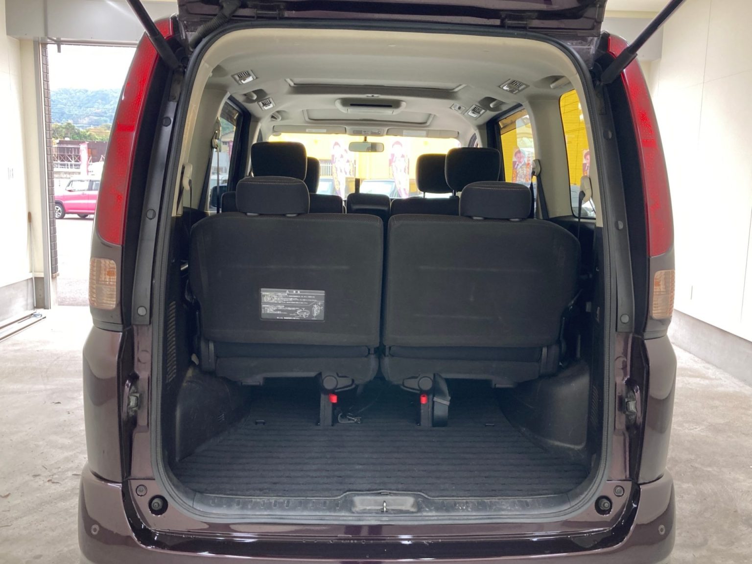 日産セレナ | UD GARAGE